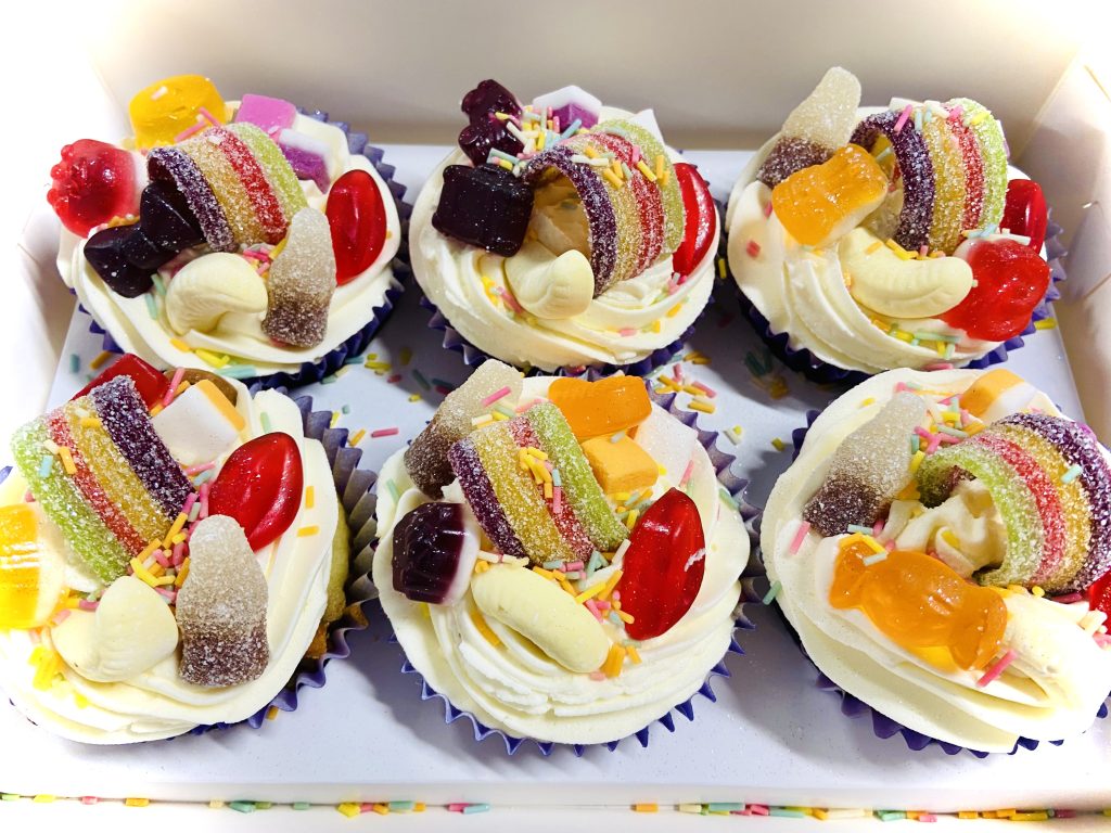 Box of 6, Pick ‘n’ Mix Vanilla Cupcakes | JR Cakes